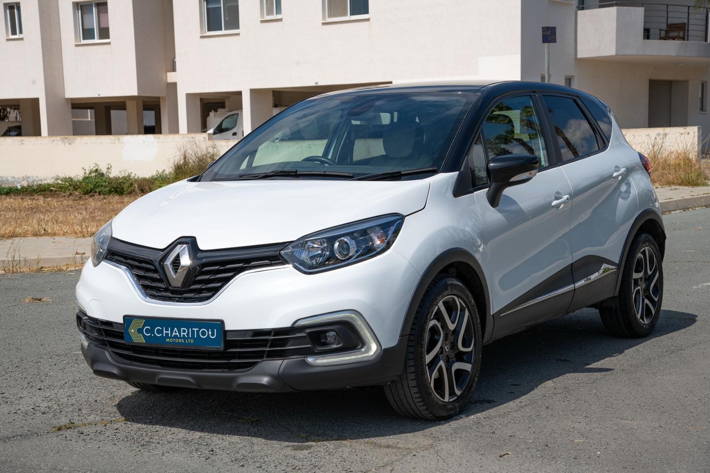 RENAULT CAPTUR - Charitos Charitou Motors Ltd